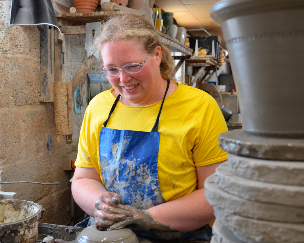 Boadie Stutt | Whichford Pottery