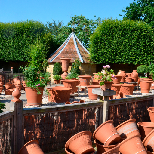 Handmade British Frostproof Flowerpots | Whichford Pottery